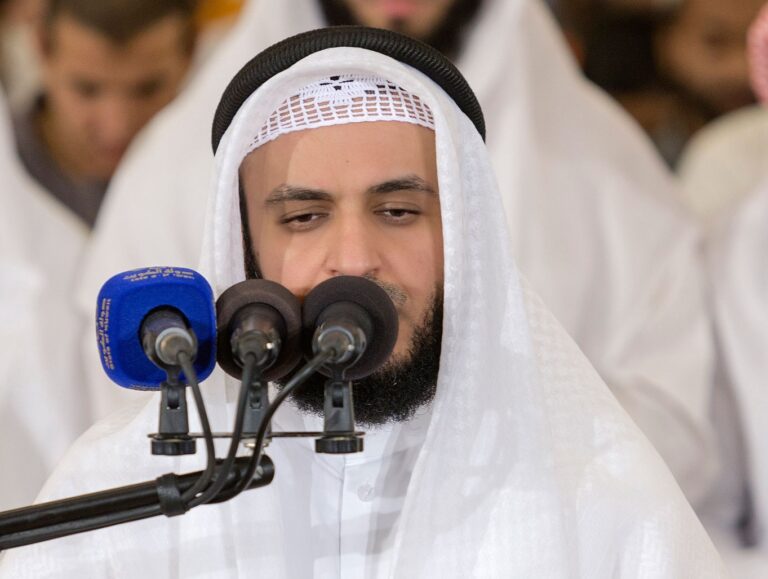 Top 10 Best Quran Reciters In The World: Best Qari Voice 2025